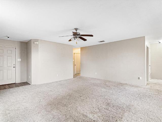 1201 Vicksburg Dr, Ennis, TX 75119 | MLS #21252