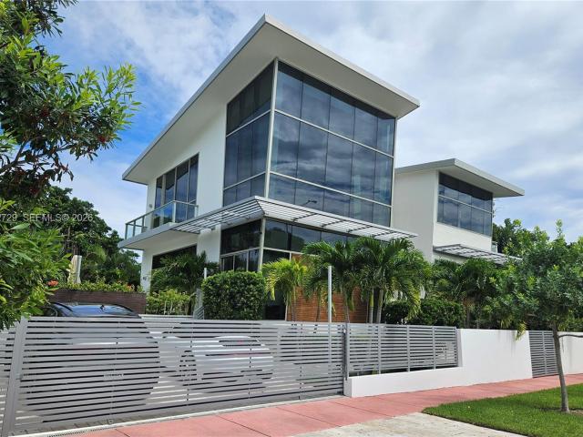 1201 W 47th St, Miami Beach FL 33140 Miami Beach