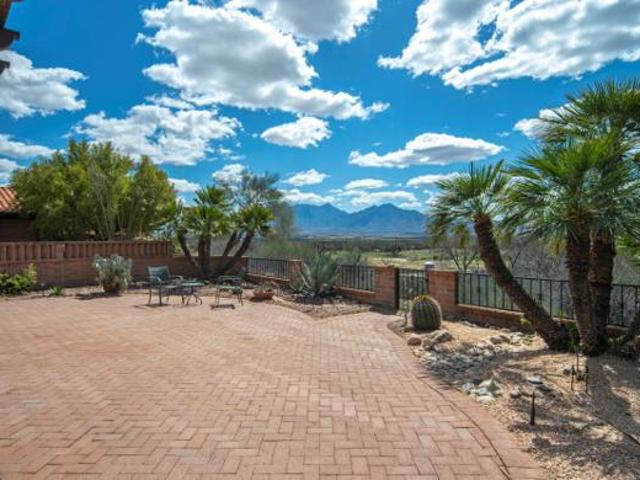 1201 W Camino De La Oca, Green Valley, AZ 85622