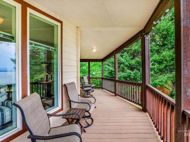 1201 W Mountain Rd