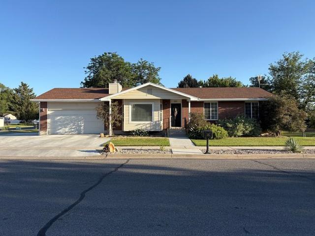 1201 W Marinwood Ave, Taylorsville, UT 84123