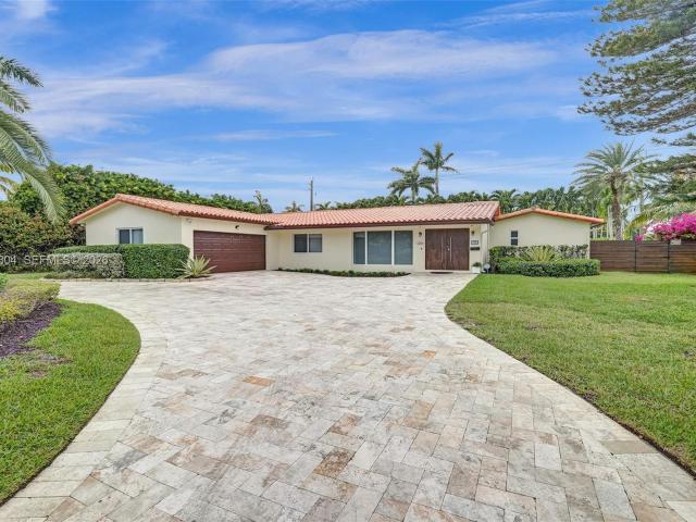 1201 Washington St, Hollywood, FL 33019 | MLS #A11966 | Compass
