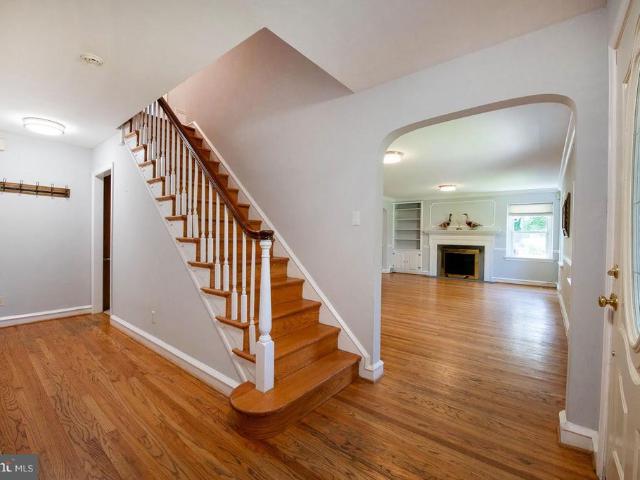1201 Waverly Road