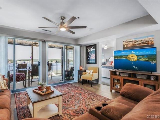 1201 West Harbour Towne Drive, 1201, Lake Ozark, MO 65049