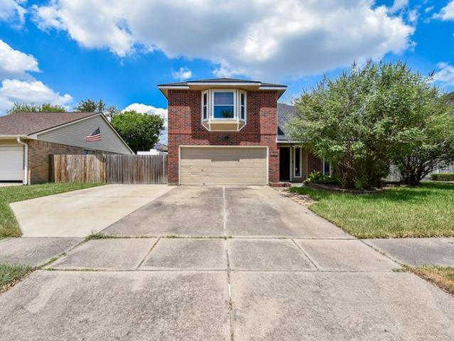 1201 Wildwood Dr, Deer Park, TX 77536