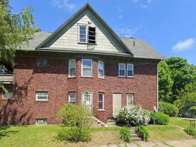 1201 03 E LAKE Road 2
