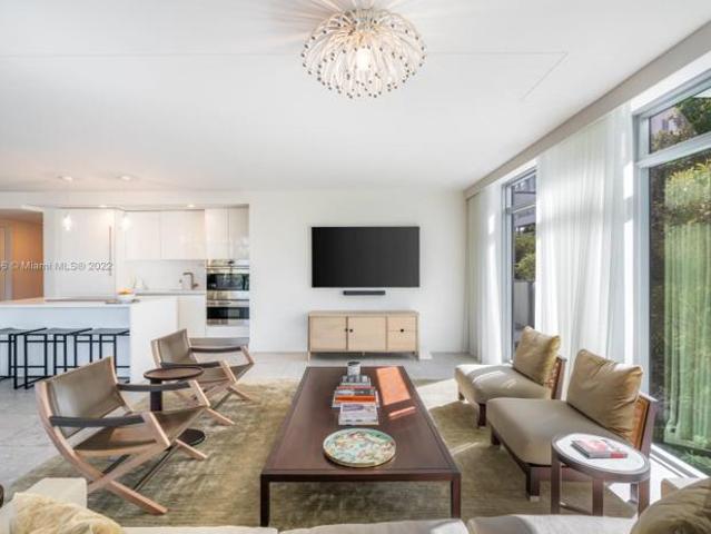 1201 20th St #301 Miami Beach, FL 33139