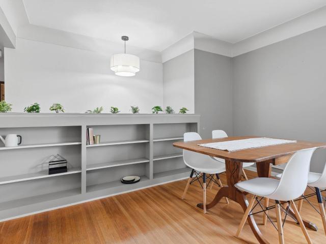 1201 44th Avenue NE