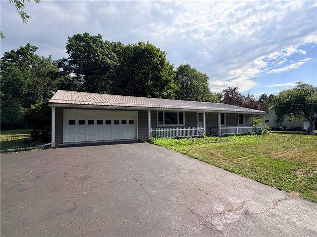 12023 Churchill Pl, Big Flats, NY 14814