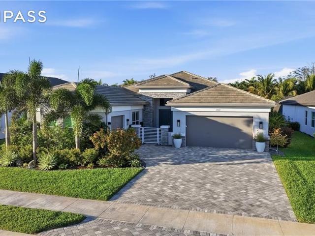 12021 Azalea Way, Naples, FL