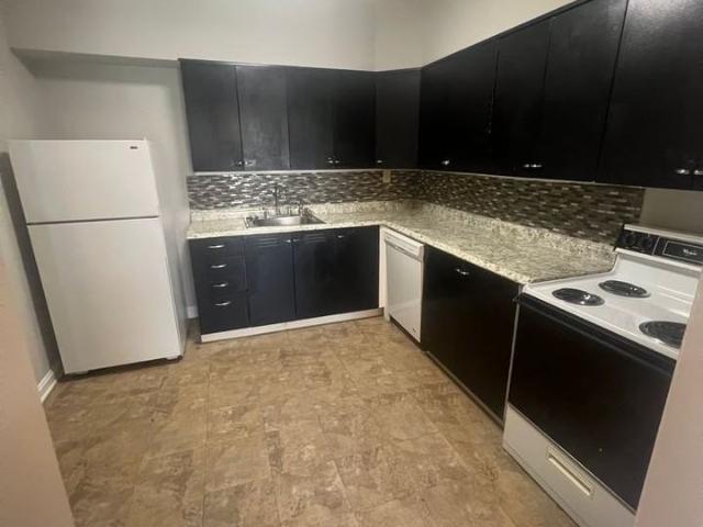 12021 Edgewater Drive 2 Bedroom Apartment for Rent at 12021 Edgewater Dr, Lakewood, OH 44107 Lakewood