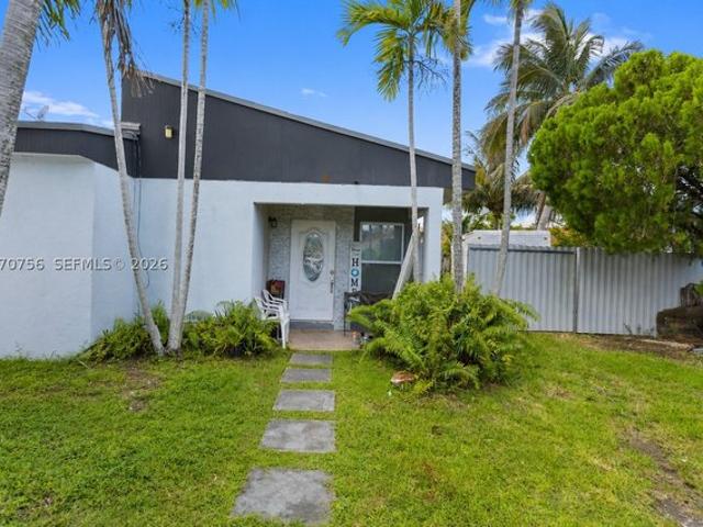 12021 SW 209th St, Miami, FL 33177