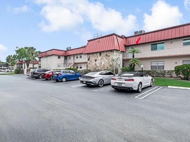 12022 W Greenway Dr Apt 204, Royal Palm Beach, FL 33411