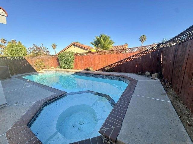 12027 Via Hacienda, El Cajon, CA 92019