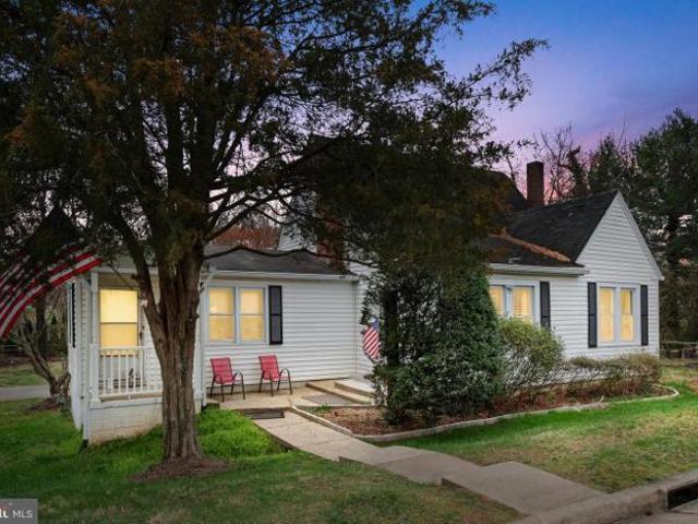 12027 Lee Hwy, Fairfax, VA 22030