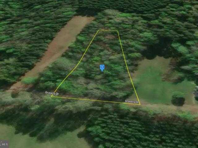 12025 Gravelly Dr, Dinwiddie, VA 23841 | MLS #VADW2000 | Compass