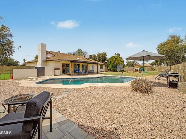 12025 N 61st Dr, Glendale, AZ 85304