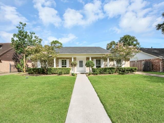 12026 Sugar Springs Dr, Houston, TX 77077