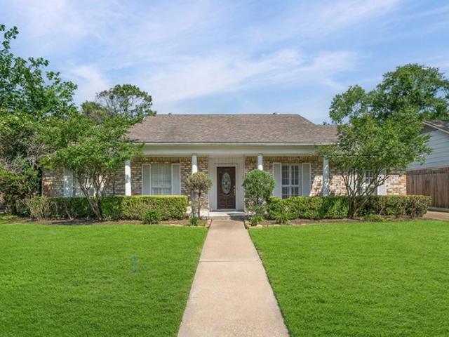 12026 Sugar Springs Dr, Houston, TX 77077