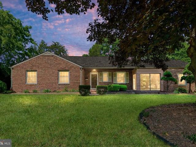 1202 Marsh Rd, Wilmington, DE 19803