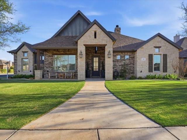 1202 N 14th Pl, Wolfforth, TX 79382