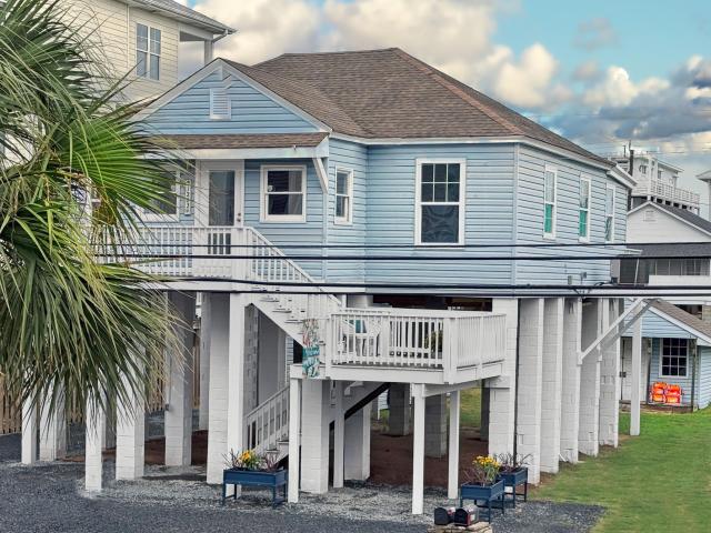 1202 Canal Drive