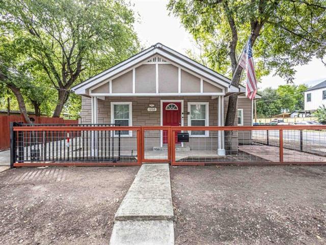 1202 Center St, San Antonio, TX 78202