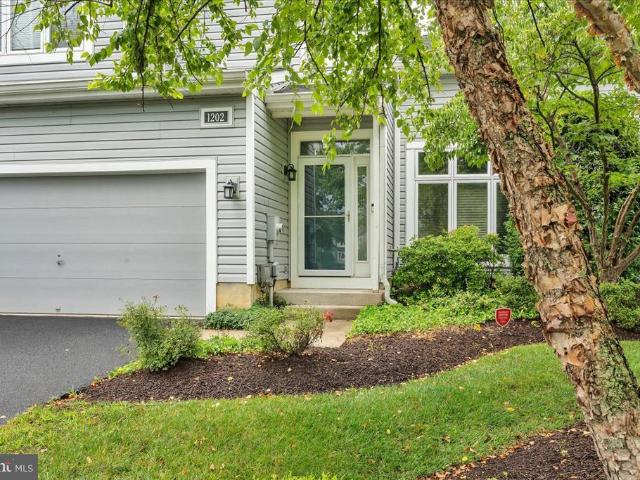 1202 Champlain Drive
