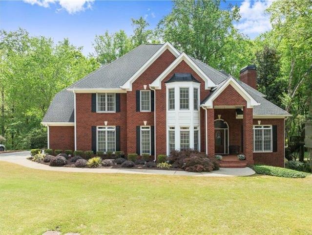 1202 Chadwick Lakes Dr, Lawrenceville, GA 30043