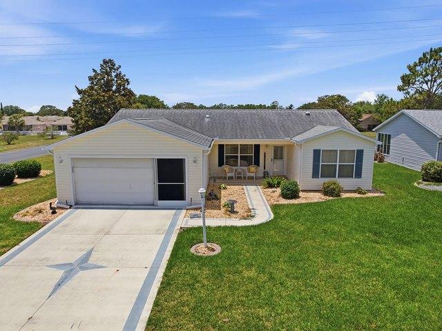 1202 Chaparral Dr, The Villages, FL 32159