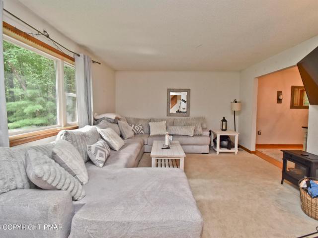 1202 Circle Drive N