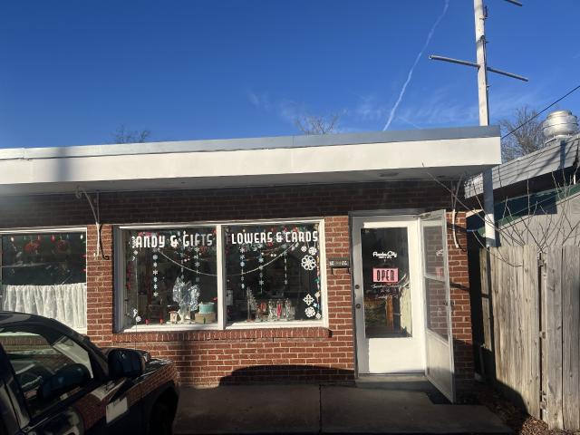 1202 Donelson Ave