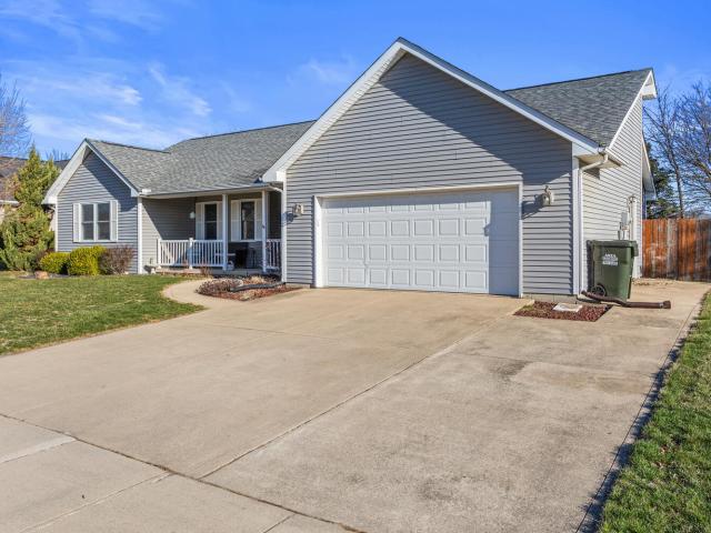 1202 Edgeview Drive
