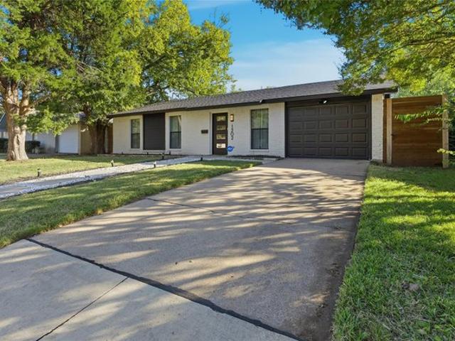 1202 Hillwood Dr, Lewisville, TX 75067