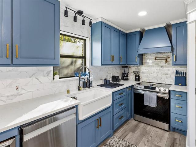 1202 Hillwood Drive