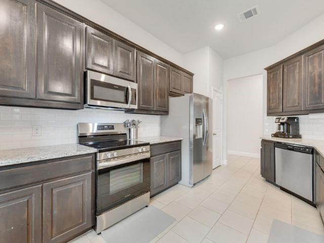 1202 Holly St, Cleburne, TX 76033 | MLS #21144