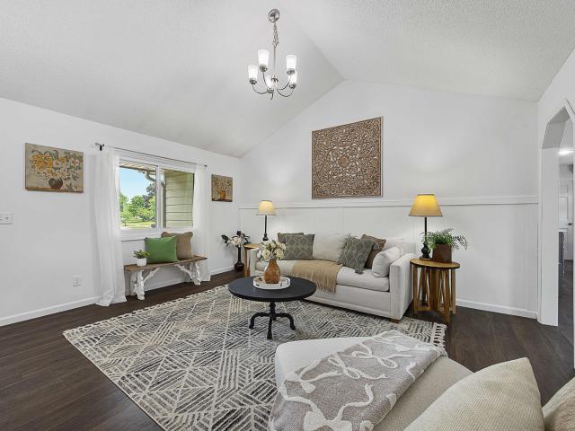 1202 Kenneth Drive