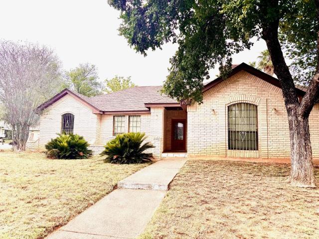 1202 St John Lp