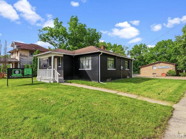 1202 S Grand Traverse Street