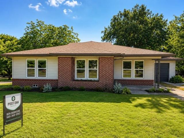 1202 S Hatcher St, Decatur, TX 76234