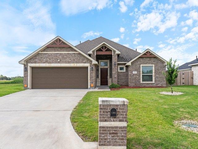1202 Sailfish Dr, Bay City, TX 77414
