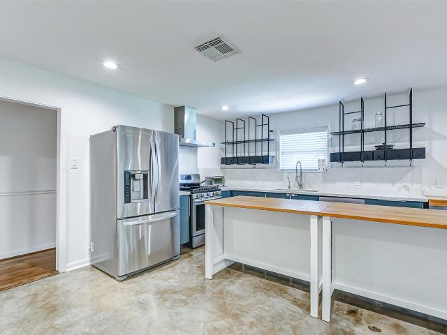 1202 Shadeland Drive