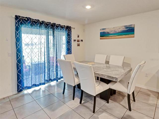 1202 Tahitian Sunrise Dr, Plant City, FL 33565 | MLS #TB8501