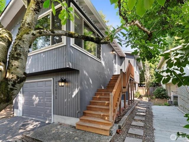 1202 th Ave NE, Seattle, WA 98125