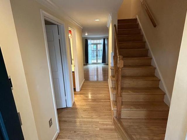 1202 W Abingdon Drive
