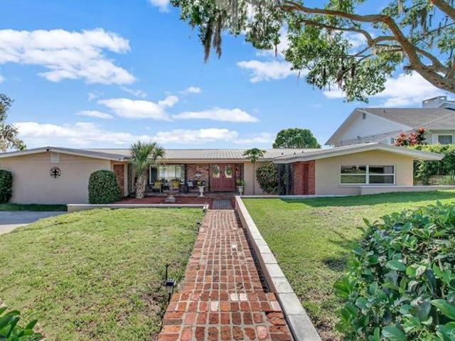 1202 W Lake Otis Dr SE, Winter Haven, FL 33880