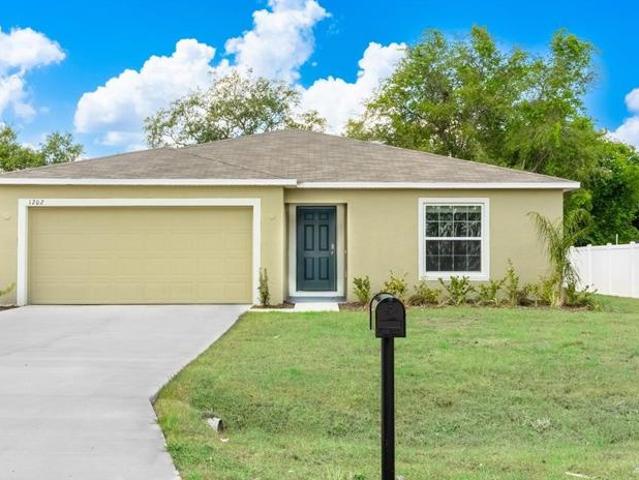 1202 Wahneta Ct, Kissimmee, FL 34759