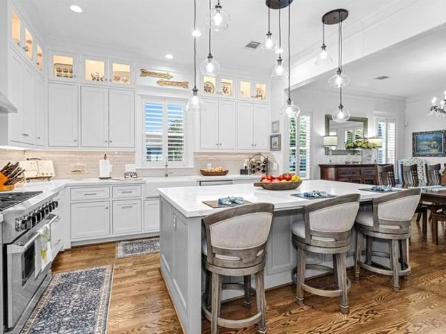 1202 Walton St, Houston, TX 77009