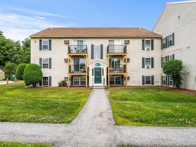 1202 White Cedar Boulevard