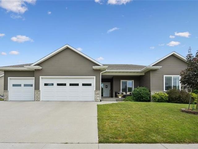 1202 Wood Lily Rd, Solon, IA 52333